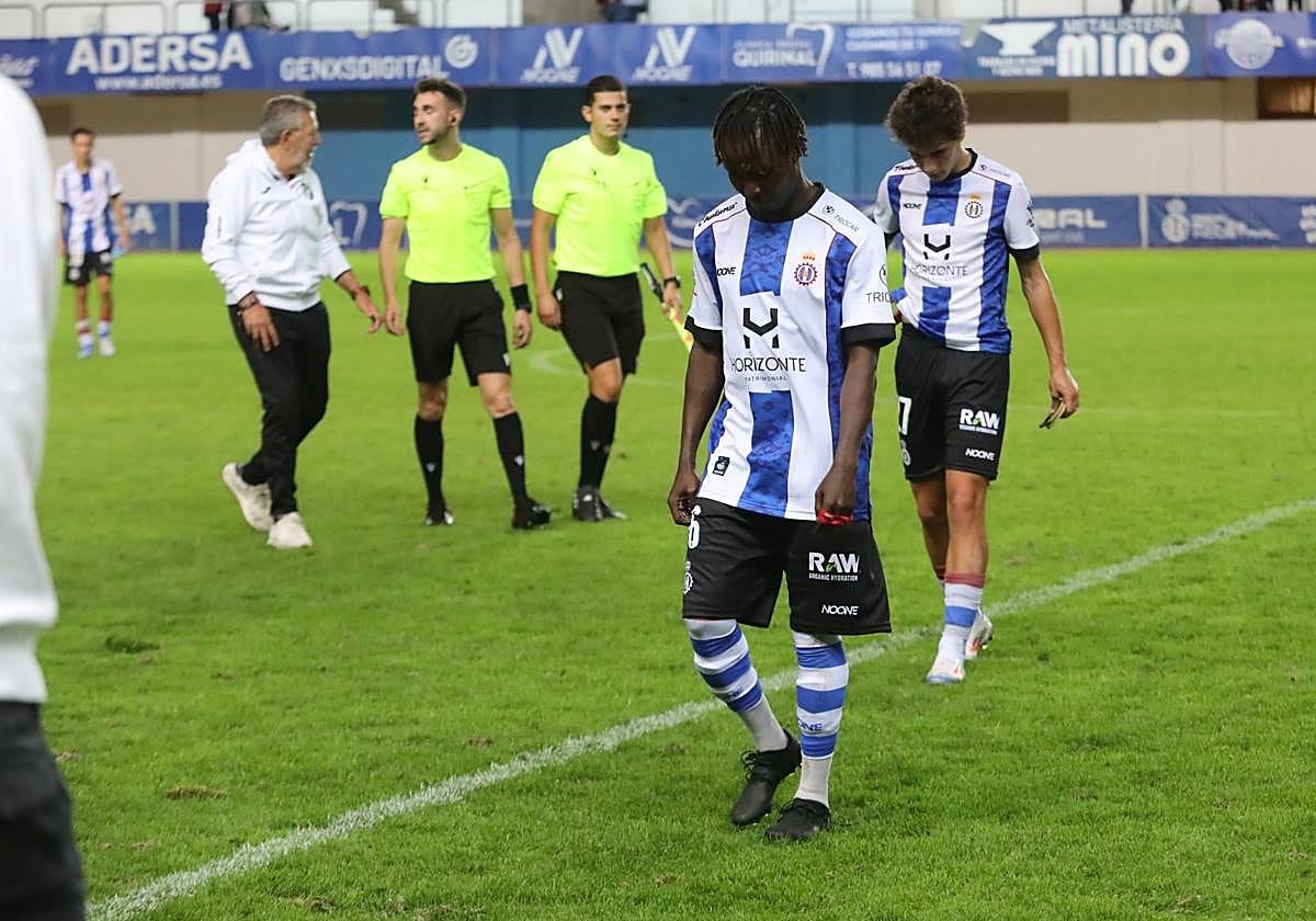 Bashiru dejará el Real Avilés, que busca un delantero sub 23 | El Comercio: Diario de Asturias
